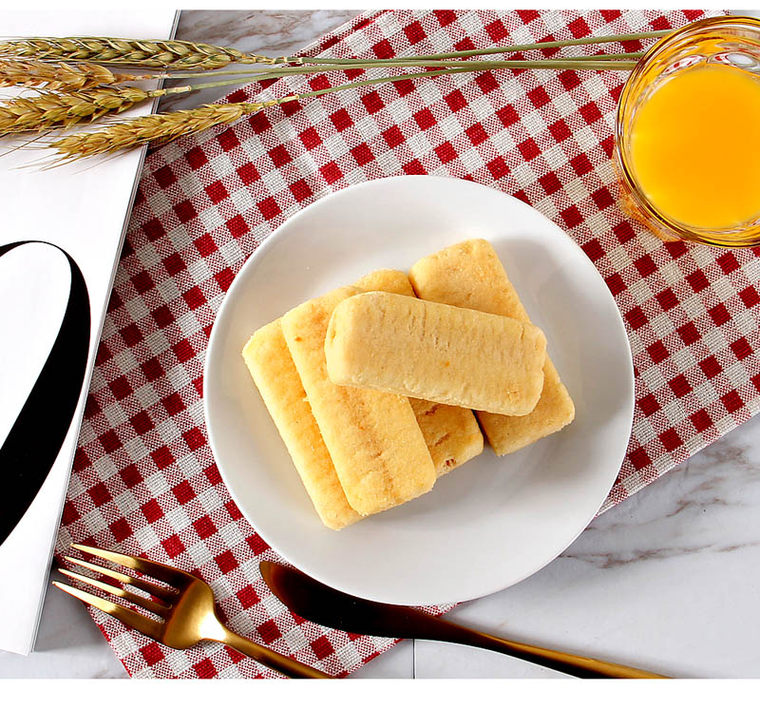 Weidu Vetrue Taiwan-style rice cake whole box sandwich rice cracker biscuit children's snack ...