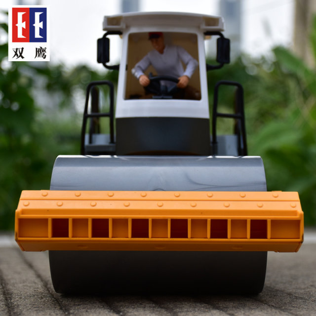 Double Eagle Large 1:20 Rechargeable Remote Control Roller Wireless ...