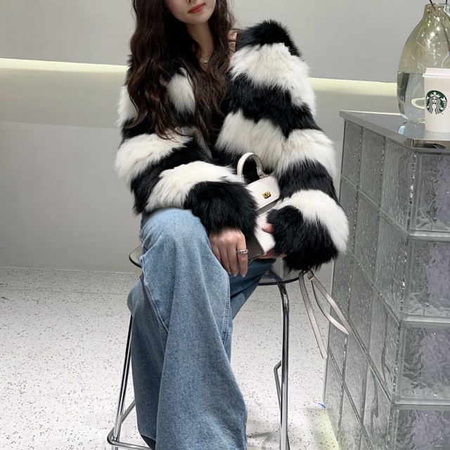 2024 Autumn and Winter New Maillard Contrast Color Simple Temperament ...