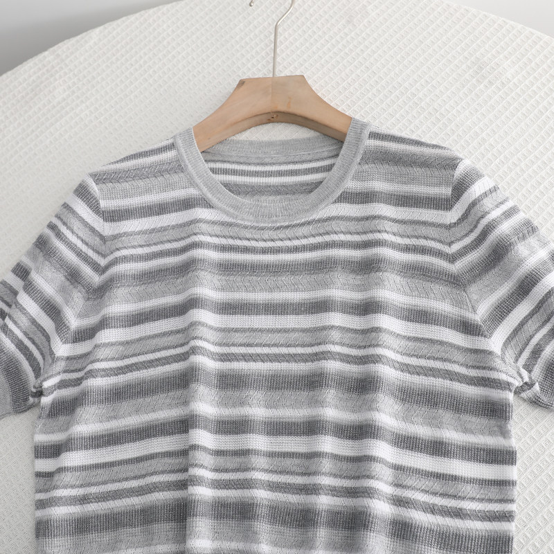 Yijia~ Fashionable and versatile loose and slim striped knitted short ...