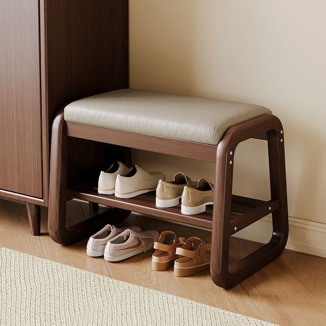 Shoe-changing stool for small apartments at the door of the home. Solid ...