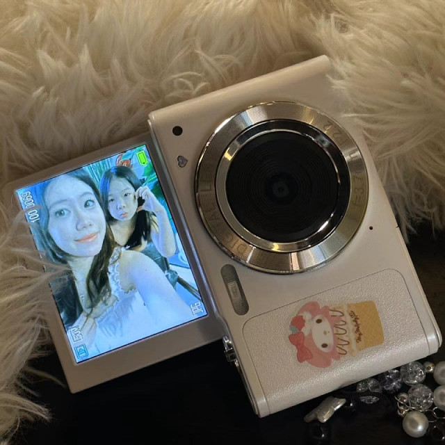 Digital camera HD retro CCD student campus dedicated small travel ...