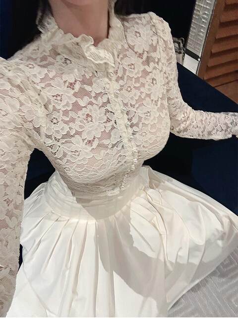 The court wind flower car bone lace lace lace stand -up collar pearl ...