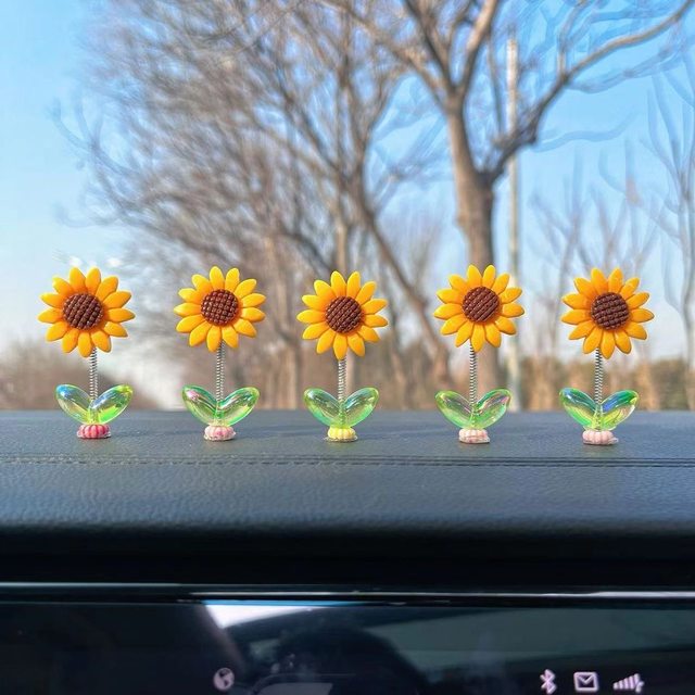 Cute shaking head sunflower car ornaments healing flowers car center ...