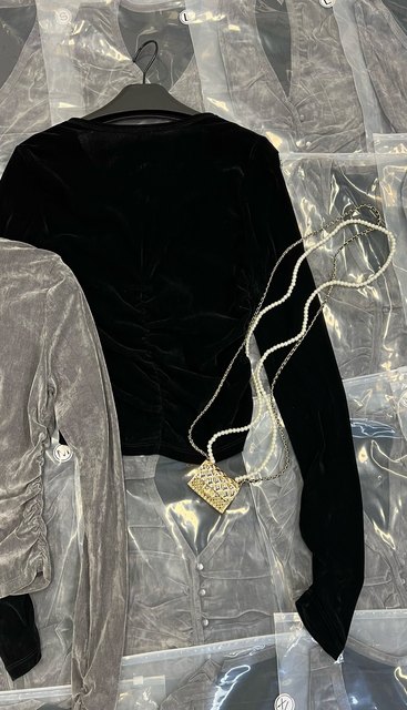 Japanese velvet folded top