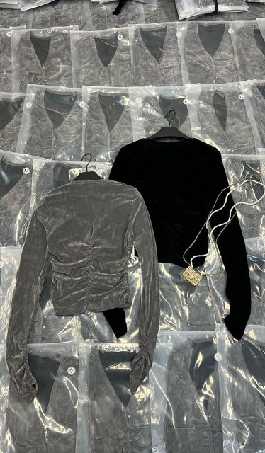 Japanese velvet folded top