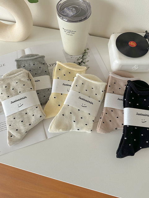 Nut Mommy Polka dot curly socks for women's middle tube socks spring ...