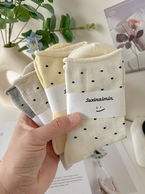 Nut Mommy Polka dot curly socks for women's middle tube socks spring ...