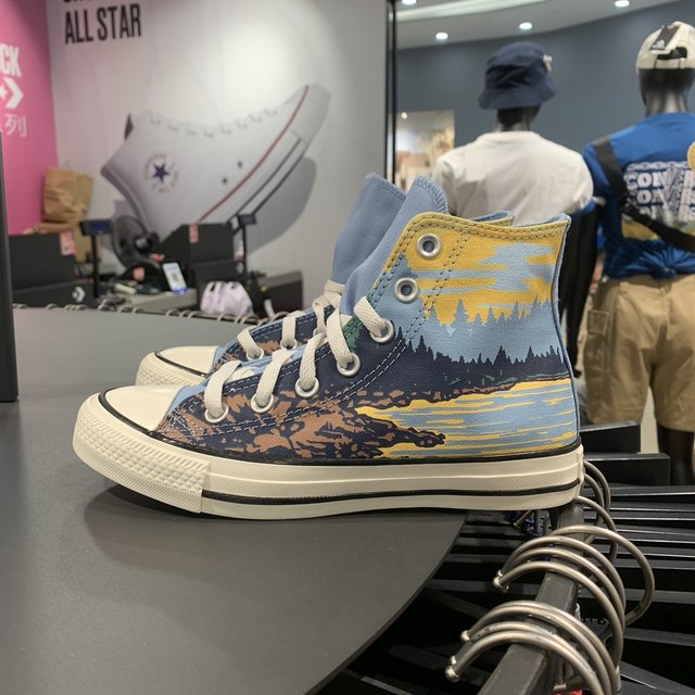 Authentic converse Converse contrasting color landscape print graffiti ...