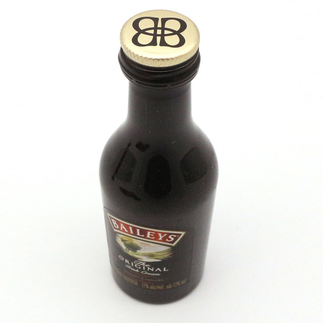 Baileys original cream wine imported from Ireland small bottle of ...