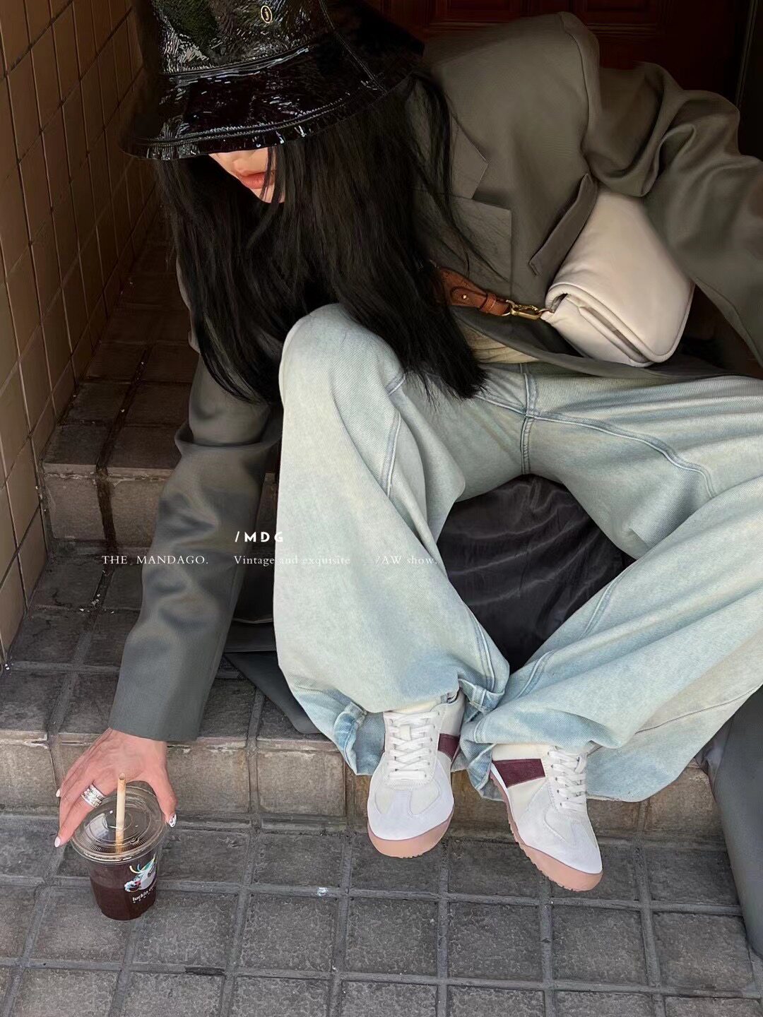 THEMANDAGO Mango Korean blogger recommends silver ballet moral training shoes, retro genuine ...