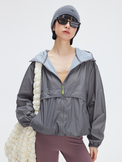 Minimalist air function UPF50+UV -proof clothing summer couple street ...