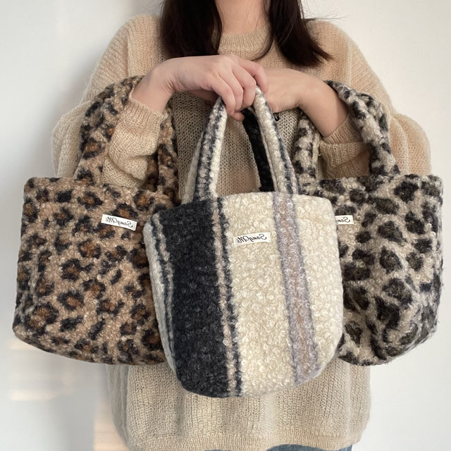 2024 autumn and winter cute circle hair woolen woolen bag portable ...