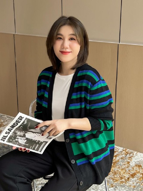 Xianlixiu plus size women's 2024 spring new arrival lazy striped top versatile V-neck sweater ...