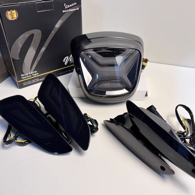 Suitable for Piaggio vespa modified spring sprint 150 turn signal Virtu ...