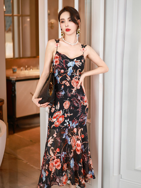 Sexy low -cut chiffon designer suspender dress, age reducing lotus leaf edge slimming body ...