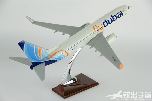 Aircraft model Boeing B737-800 Dubai Airlines gift ornament resin ...