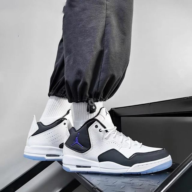 JordanCourtside23AJ3 simple version women's retro air cushion casual basketball shoes AR1002-104