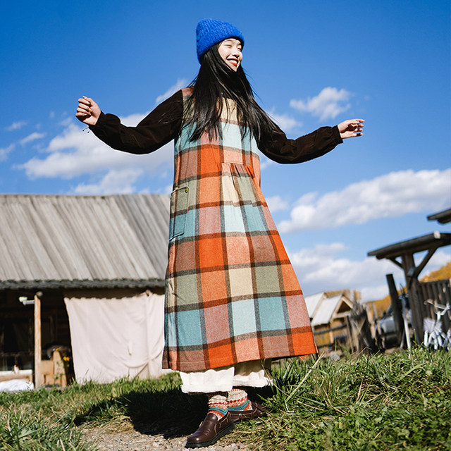 Ancient moss Altay's autumn color grid vest skirt literary vitality ...