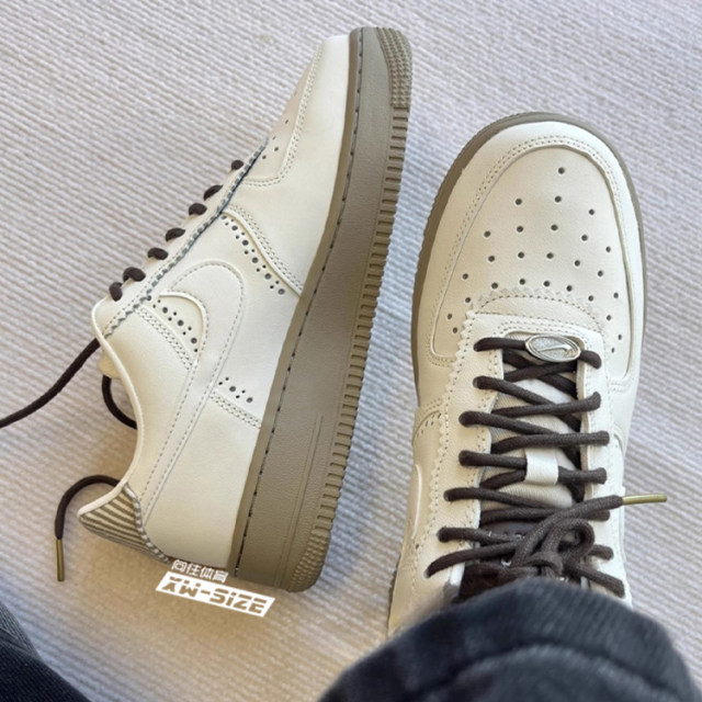 Yearning Sports Nike/Nike AirForce1 Women's Maillard Air Force One ...