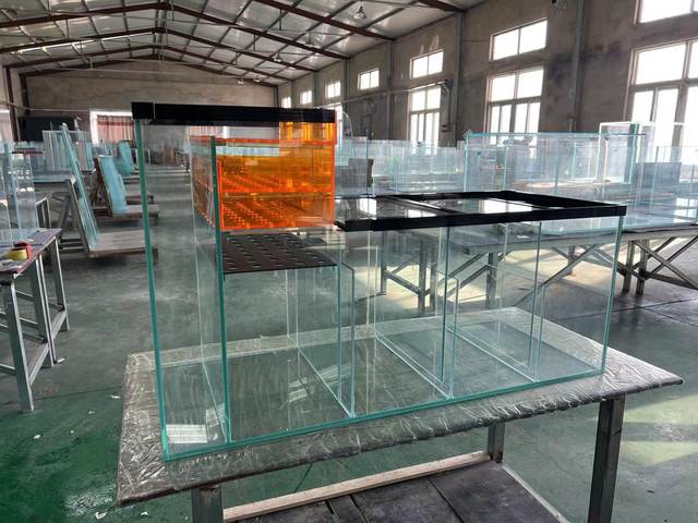 Double-layer dry and wet box drawer bottom filter tank sedimentation ...