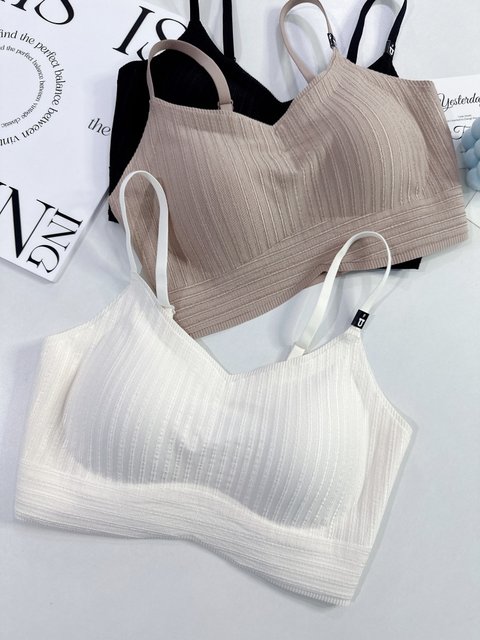 Seamless, Comfortable, Beautiful Back and Chest-Wrapped Spring and ...