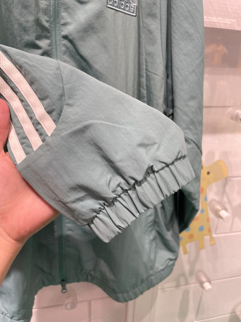 ADIDAS Adidas Men's Clothing 2025 New Windproof Woven Sports and Casual ...