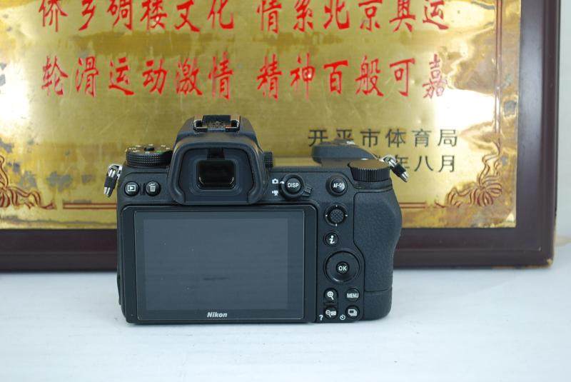 98 new Nikon Z6 II full-frame mirrorless professional rotating touch ...