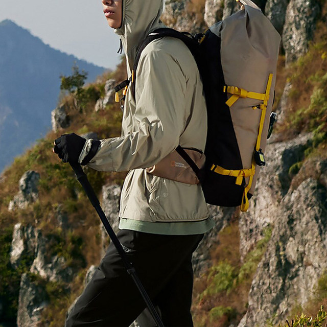 Adidas/Adidas official authentic TERREX men's outdoor sports lightweight hooded jacket IS0270