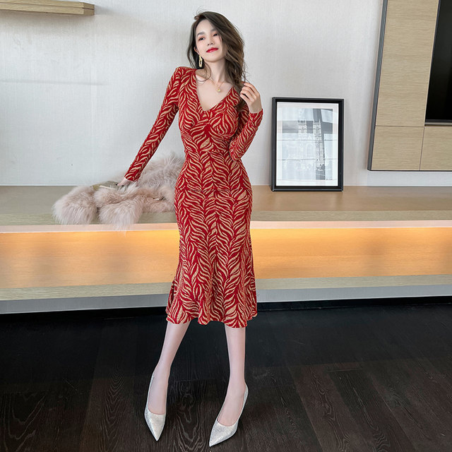 Dress with slim waist and elegant sister style v-neck mid-length French ...