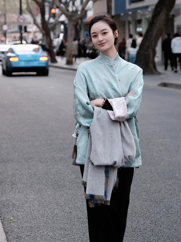 New Chinese Tang Suit Women's Chinese Style Blue Reversible Jacquard ...