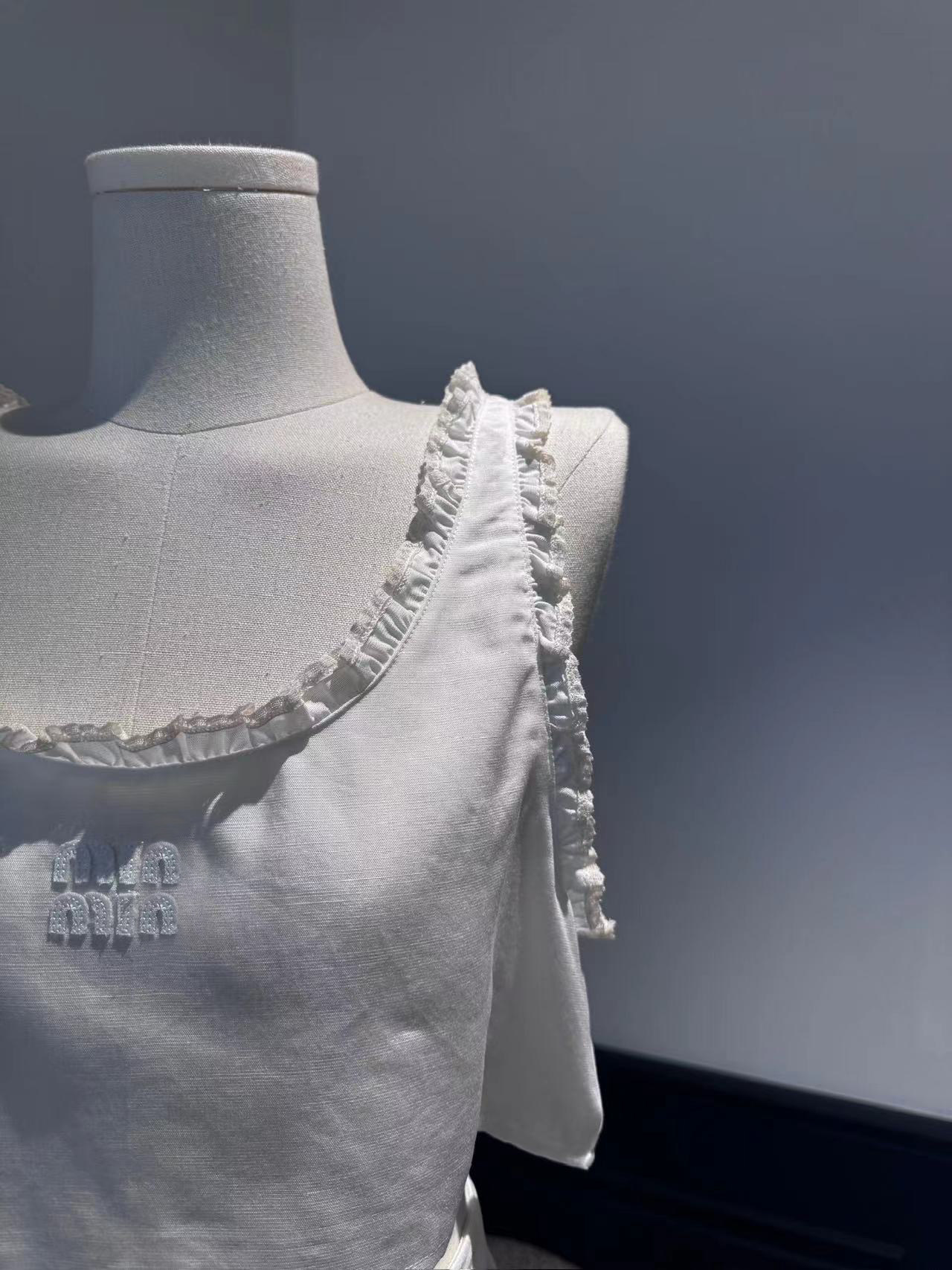 Floating white snow milk miu small vacation set Tencel cotton and linen ...