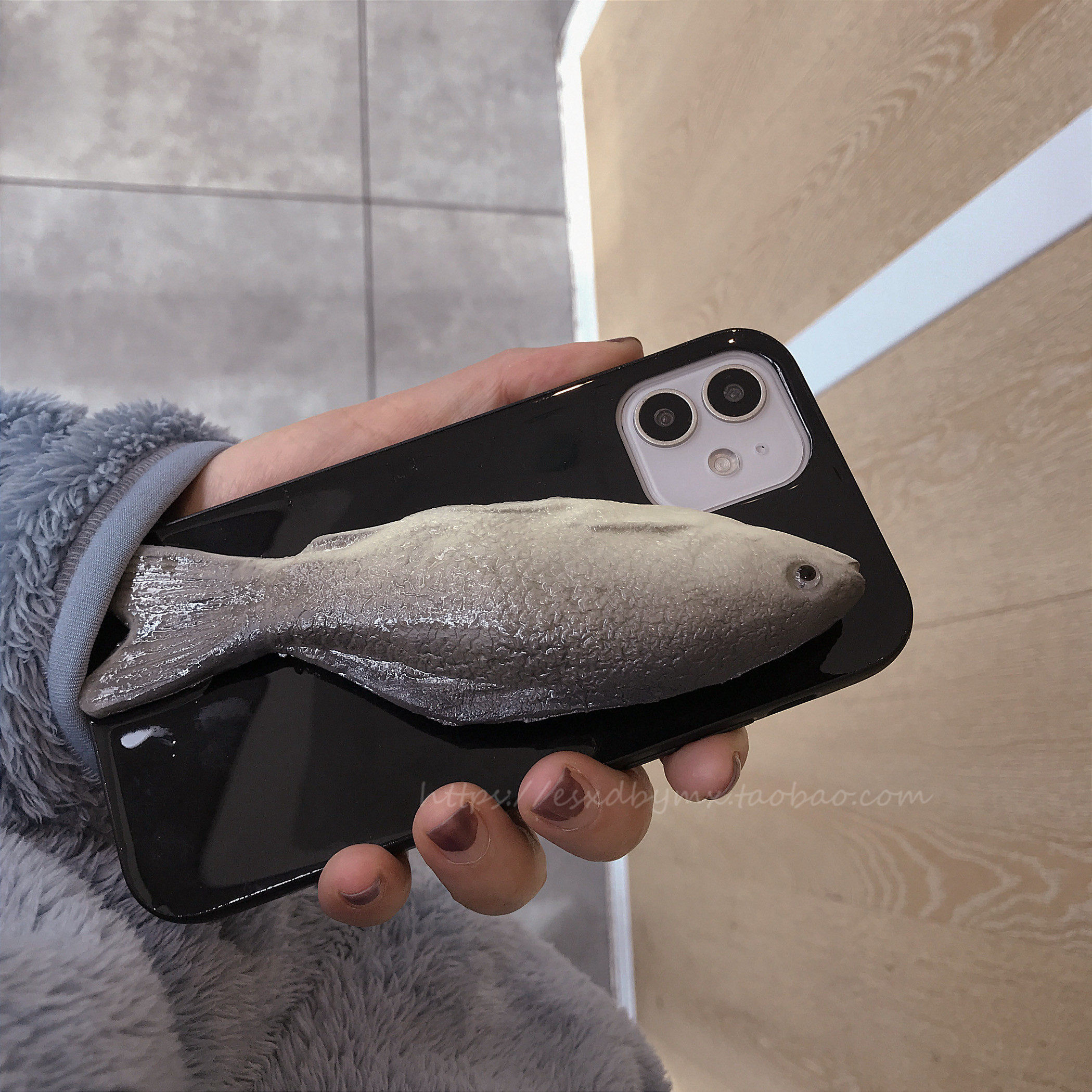 Three -dimensional salted fish mobile phone case Apple 13 niche black ...