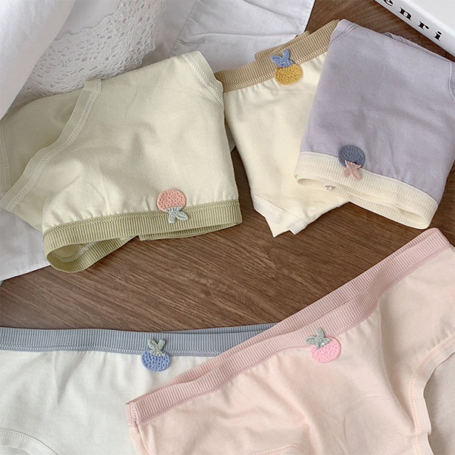 Take a bite of strawberry @ 5 pieces of underwear pure cotton girl ...