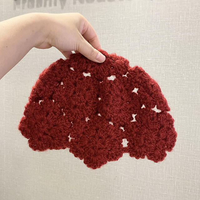 Atmospheric handmade crocheted toe-head hat for women, hollow ...
