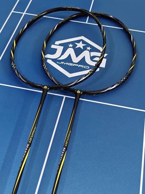Defeat M-12K M12K badminton racket, extremely fast and crisp ...
