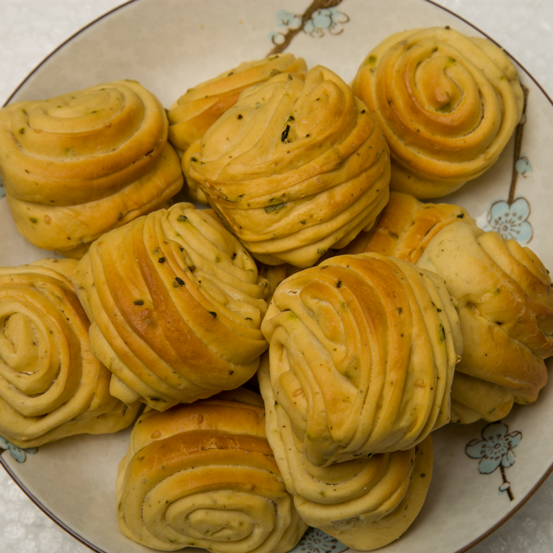 Yangda roasted steamed buns dry block Shaanxi Dali specialty non-fried ...