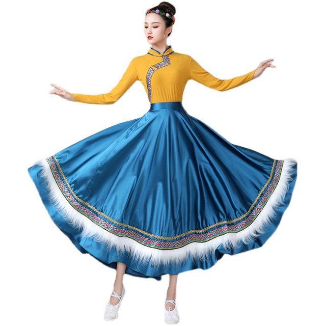 The new flower and shadow of the same Tibetan dance clothing shows the Tibetan half -body skirt ...