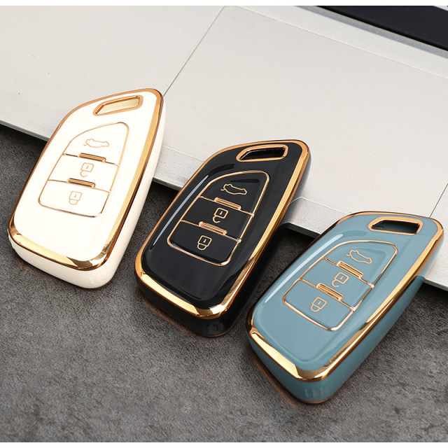 The Blade key case is modified into a smart key case and is equipped ...