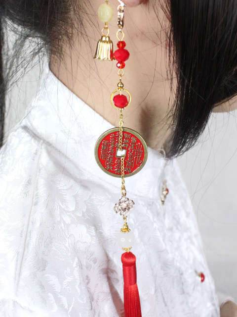 Gufeng Mountain Ghosts spend money, copper coins, men and women Hanfu ...