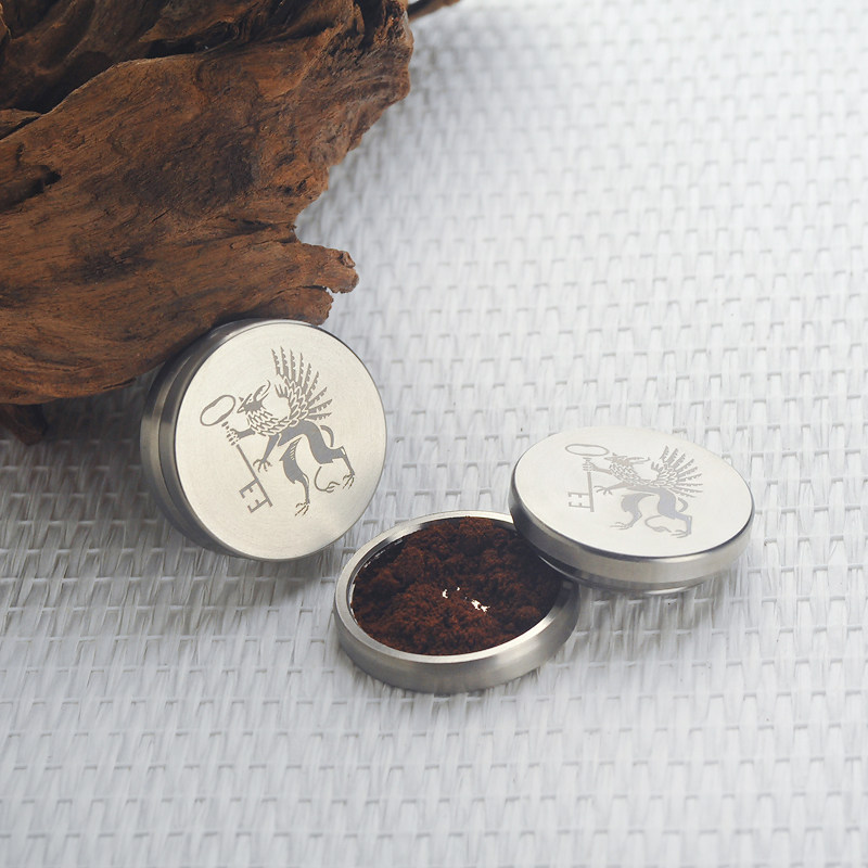 Rococo Titanium Snuff Box - Lion & Spoon Design - 2-3g Capacity