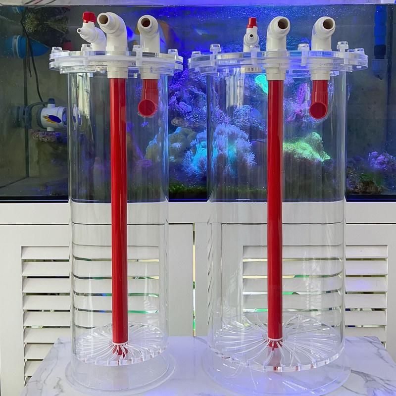 The whale-free bioreactor has a built-in external biological filter ...
