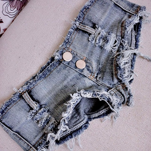 2025 Xiaxin button piercing small shorts ultra -low waist nightclub ...