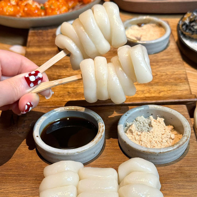 Ready-to-eat glutinous rice cake with brown sugar, pure handmade ...