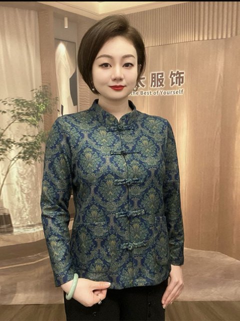 New Chinese style mom Tang suit top autumn and winter new style velvet ...