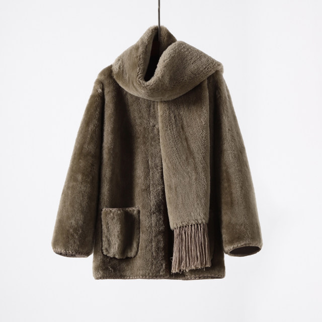 High-end scarce Xiangfeng Baka fur one-piece heavy embroidery loose ...