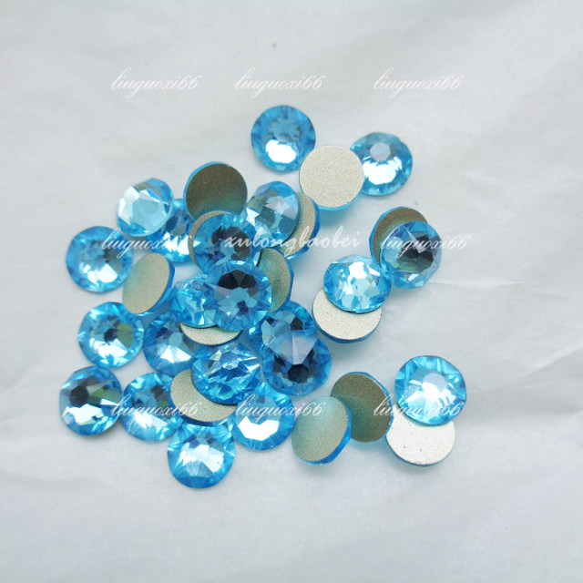 The entire package 8 small flat bottom diamond SS30 about 6.5mm nail ...