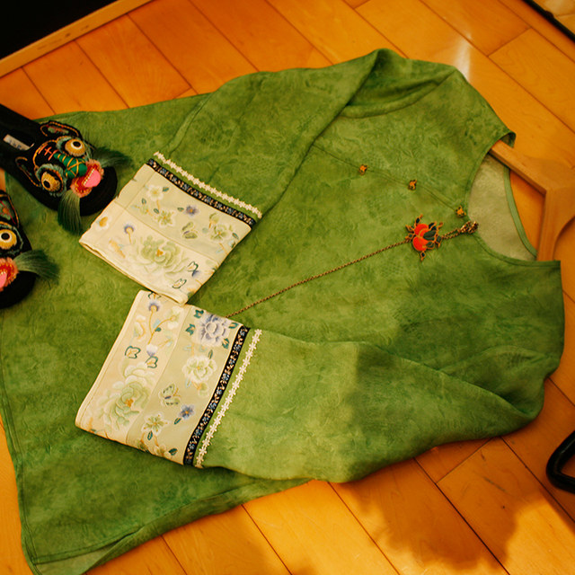 Yiyi's Green and Milky Purple Rayon Jacquard New Chinese-Style ...