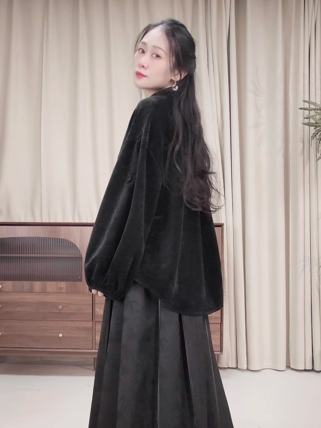 Chenhe Black Super Comfortable Shirt Top Jacket Y917