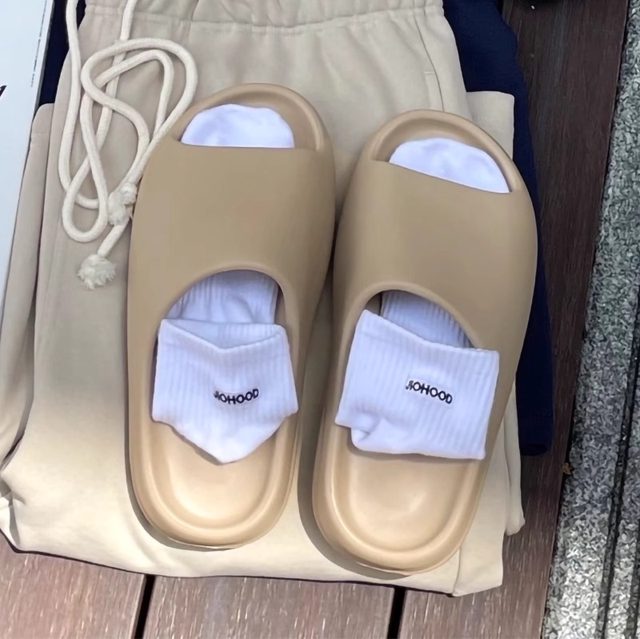 Official website authentic OG YEEZY wide coconut slippers for men and ...